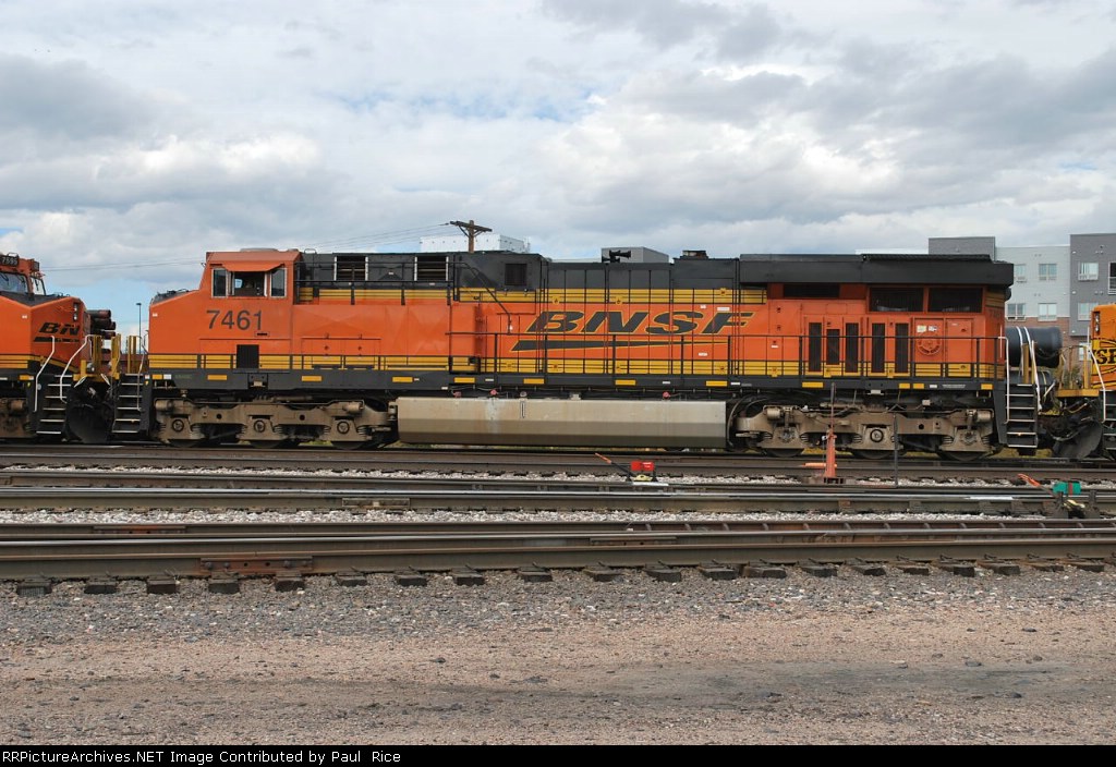 BNSF 7461